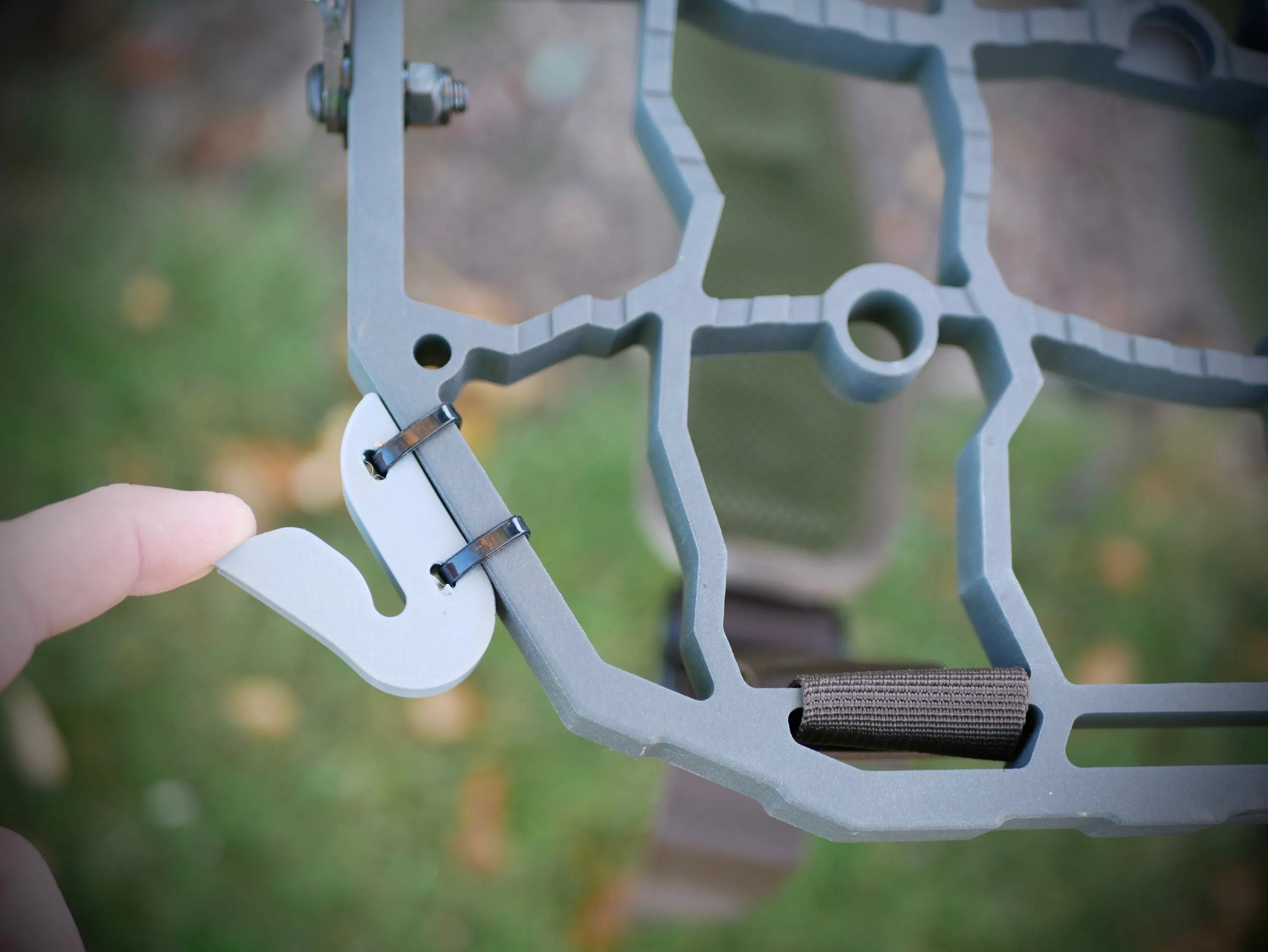 Hang On Accessory Hanger – Innovating the Outdoors