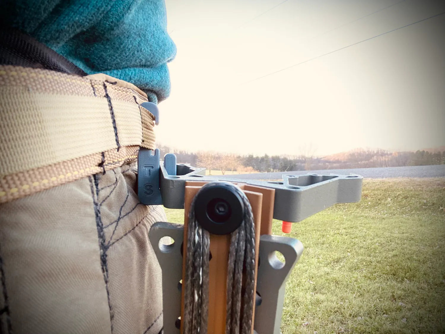 Tethrd Skeletors Saddle Aid – Innovating the Outdoors