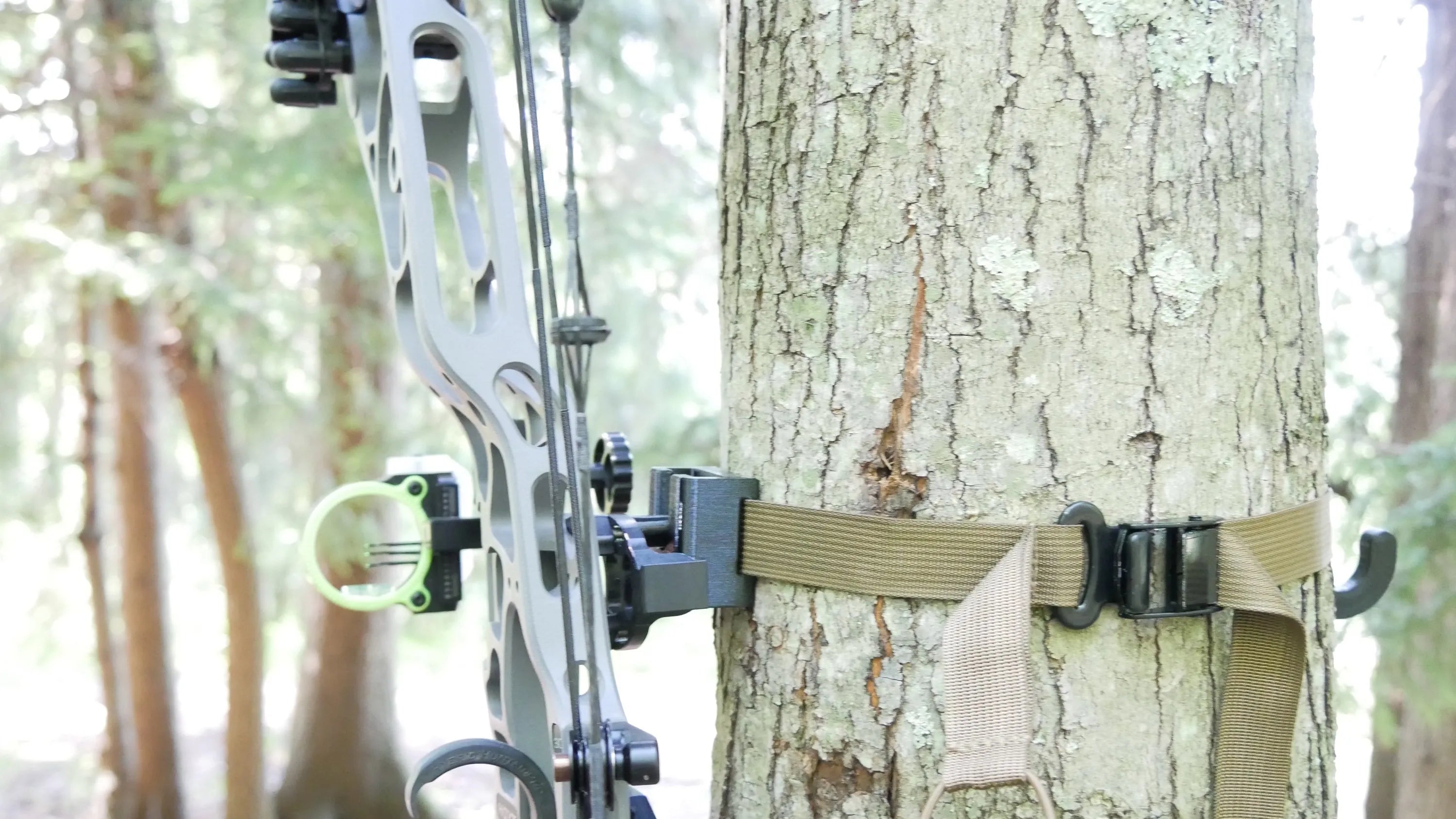 The Micro Minimalist Bow Hanger – Innovating the Outdoors